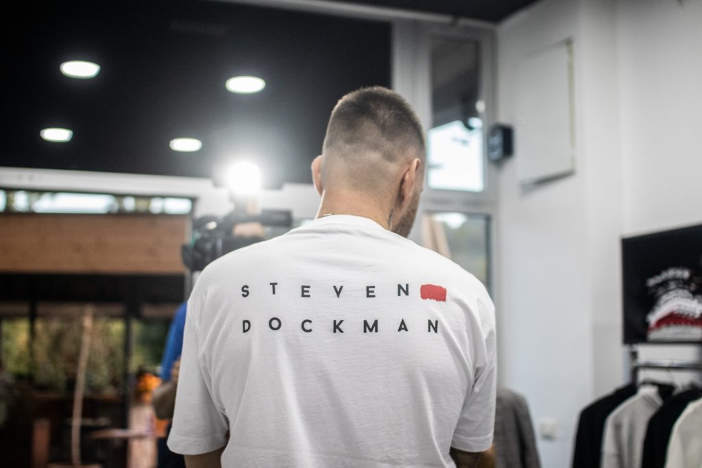 Ko je Steven Dockman i otkud u Banjaluci? | Banjaluka.net | Banjaluka.net