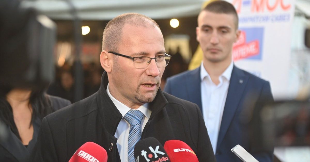 Tribina u Rekavicama: Lista Demosa jedna od najboljih | Banjaluka.net ...