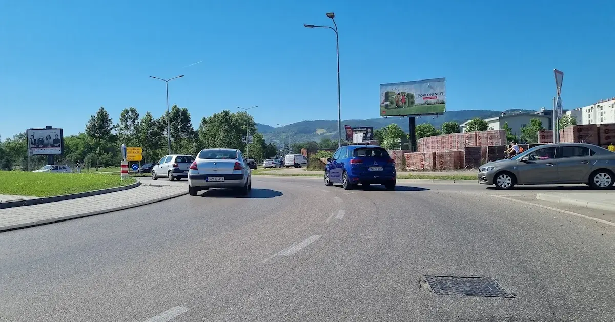 AMS upozorava: Odroni, radovi i obustave na više dionica | Banjaluka ...